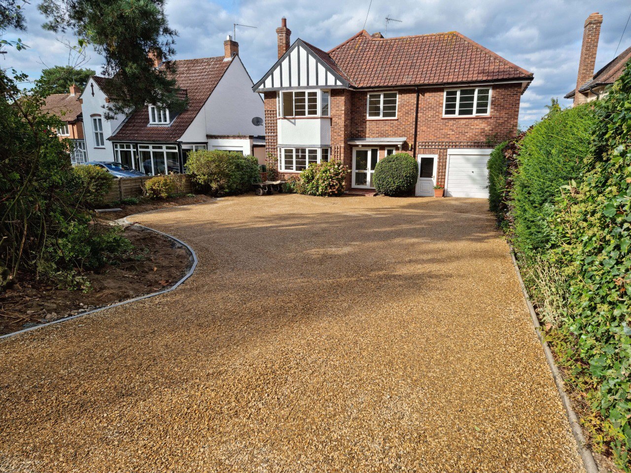 Tips for Choosing Tarmac Colour for Residential Driveways - Uckfield ...